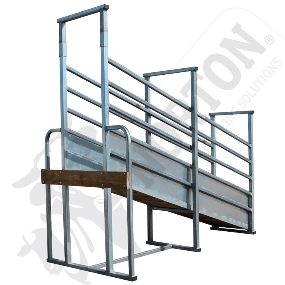 Norton Cattle Loading Ramp Standard - AG Warehouse